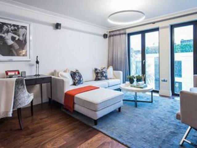 Fulham Road, London, SW3 2 bed flat to rent £6,001 pcm £1,385 pw