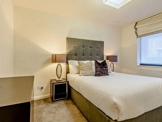 Fulham Road, London SW3, 2 bed flat to rent, £3,900 pcm | PrimeLocation