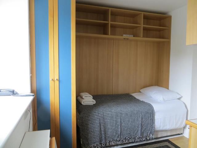 Fulham Road, London W6, Studio to rent, £1,278 pcm | PrimeLocation