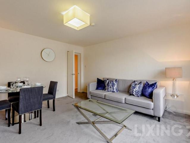 Fulham Road, South Kensington, SW3 6SN 2 bed apartment to rent £3,900 pcm £900 pw