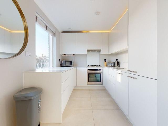 Fulham Road, South Kensington SW3, 2 bed flat to rent, £4,593 pcm | PrimeLocation