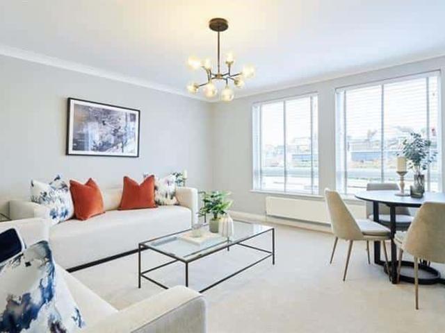 FULHAM ROAD, SW3, London