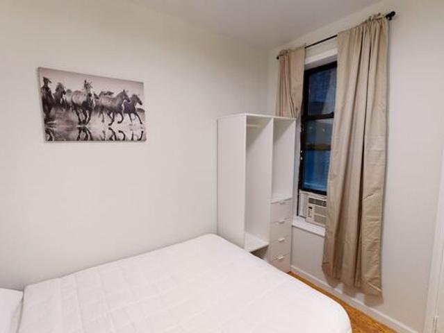 Full bedroom in 3 bed/1 bath home in Upper West Side #754 B