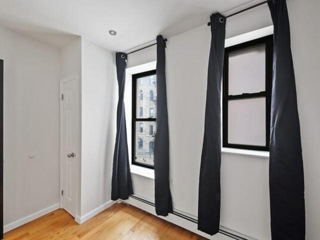 Full bedroom in 3 bed/1 bath home in Upper West Side #784 C