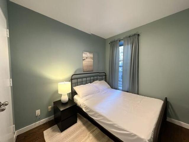 Full bedroom in 3 bed/1 bath home in Upper East Side #542 A