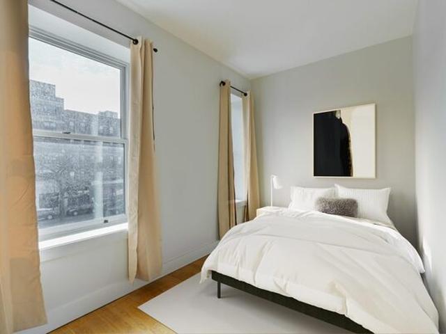 Full bedroom in 3 bed/1 bath home in Central Harlem #1089 A