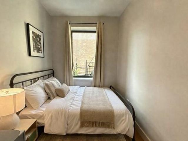 Full bedroom in 3 bed/1 bath home in Central Harlem #1089 B
