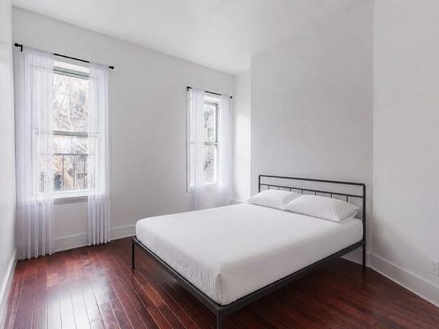 Full bedroom in 3 bed/1 bath home in Central Harlem #1681 C