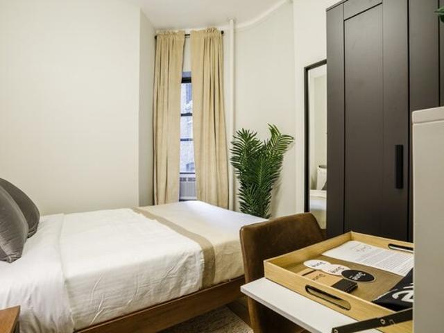 Full bedroom in 3 bed/1 bath home in Hell's Kitchen #210 A