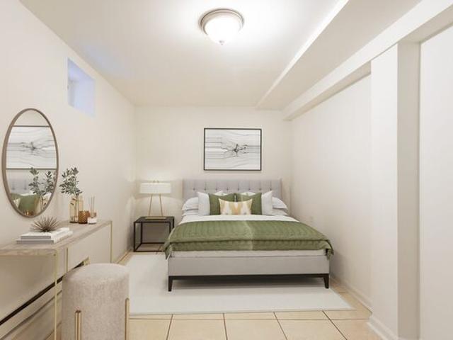 Full bedroom in 3 bed/1 bath home in Logan Square #1671 C