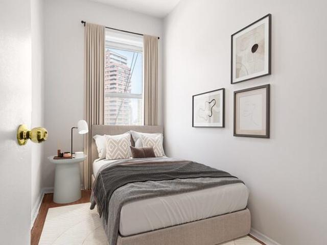 Full bedroom in 3 bed/1 bath home in Lower East Side #1361 C