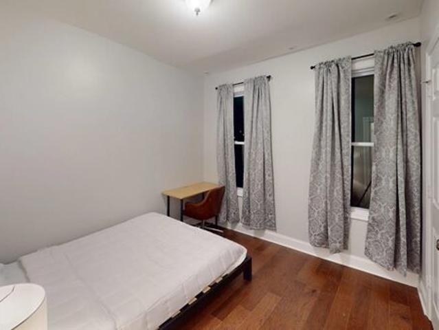 Full bedroom in 3 bed/1.5 bath home in Anacostia #808 A