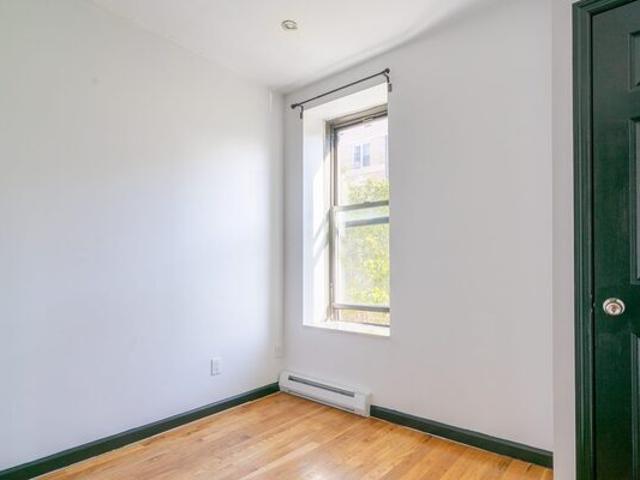 Full bedroom in 3 bed/2 bath home in Upper West Side #1308 B
