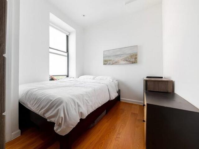 Full bedroom in 3 bed/2 bath home in Central Harlem #1872 B