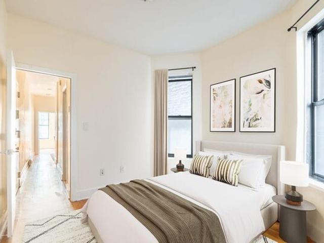 Full bedroom in 2 bed/1 bath home in Upper West Side #1305 A