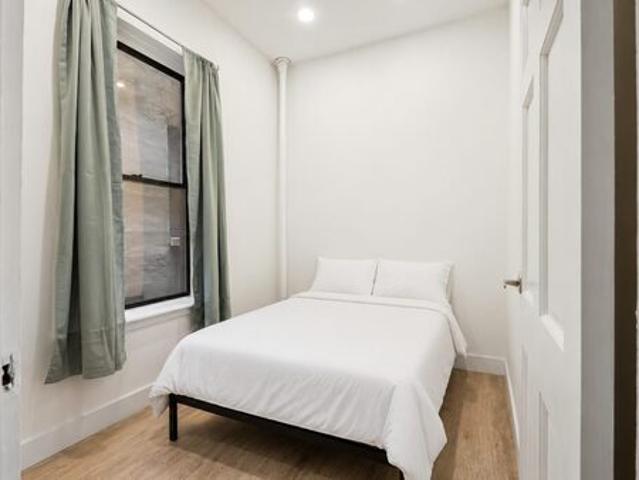 Full bedroom in 2 bed/1 bath home in East Village #548 A