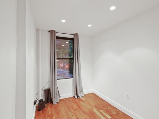 Full bedroom in 2 bed/1 bath home in Gramercy #468 A