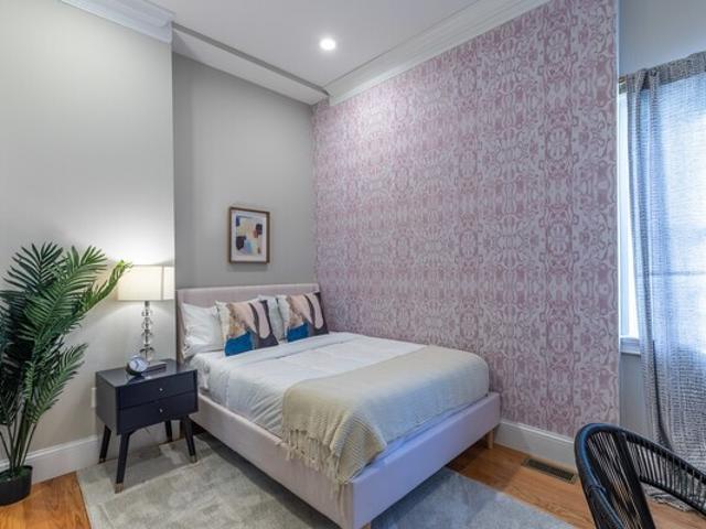 Full bedroom in 2 bed/1 bath home in North End #275 A