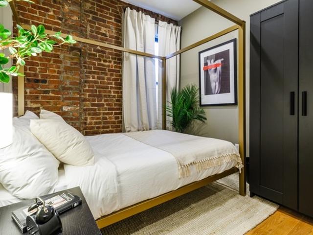 Full bedroom in 4 bed/4 bath home in Midtown East #299 A