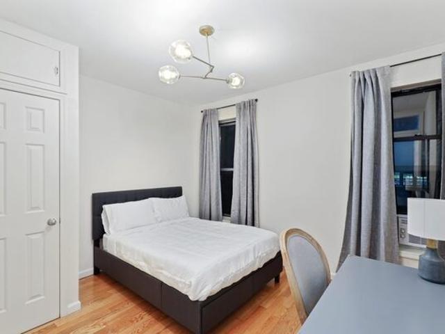Full bedroom in 4 bed/1 bath home in Upper West Side #764 A