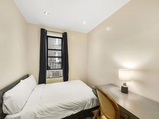 Full bedroom in 4 bed/1 bath home in Upper West Side #791 A