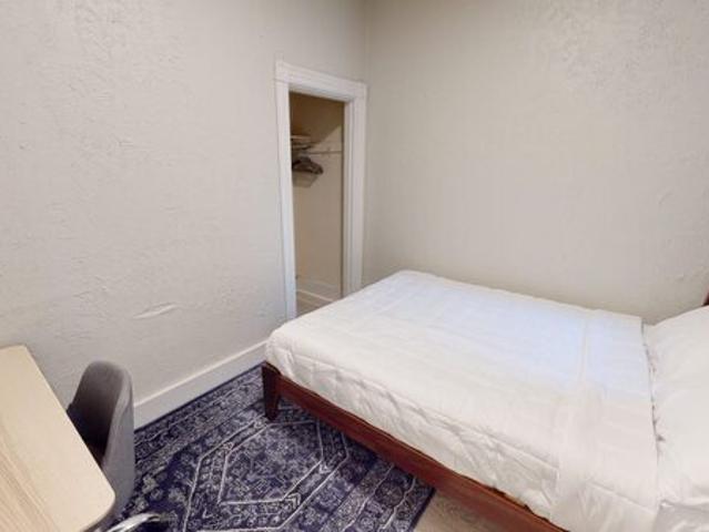 Full bedroom in 4 bed/1 bath home in Allston #1420 C