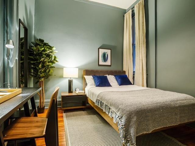 Full bedroom in 4 bed/1 bath home in Chelsea #146 C