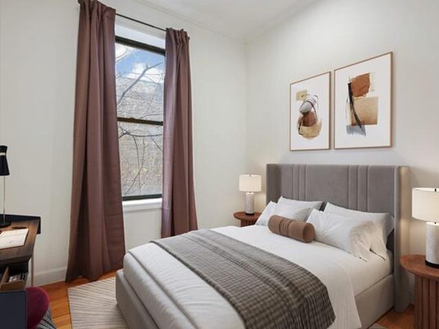 Full bedroom in 4 bed/1 bath home in Hamilton Heights #797 A