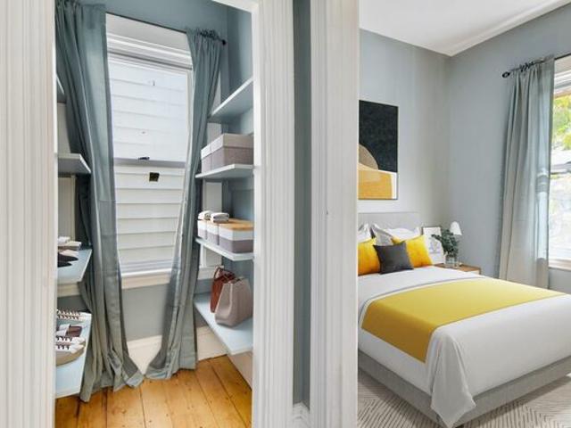 Full bedroom in 4 bed/1 bath home in Polish Triangle #745 D