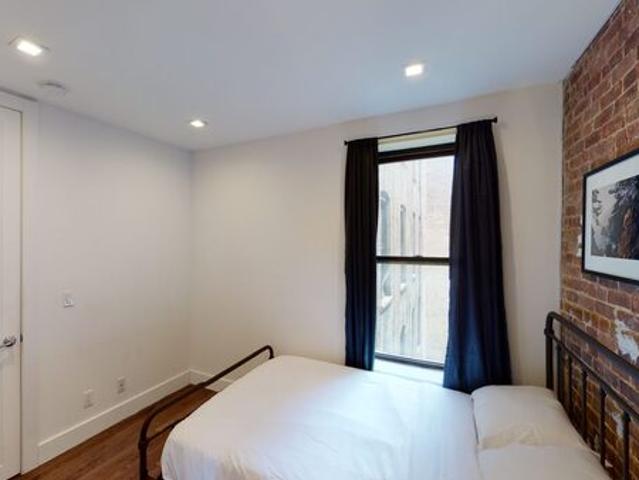 Full bedroom in 4 bed/2 bath home in West Harlem #597 B
