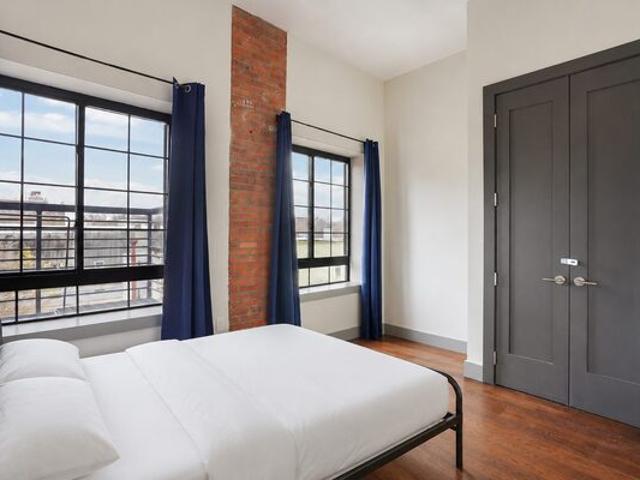 Full bedroom in 4 bed/2 bath home in Bedford Stuyvesant #832 C