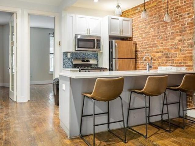 Full bedroom in 4 bed/2 bath home in Bushwick #1627 B