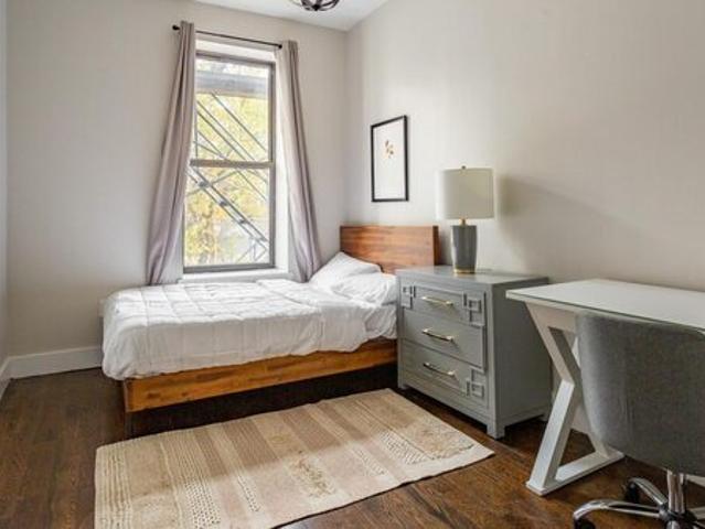 Full bedroom in 4 bed/2 bath home in Bushwick #1627 D