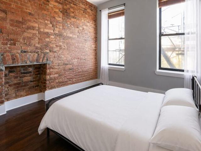 Full bedroom in 4 bed/2 bath home in Bushwick #1628 C