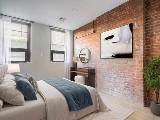 Full bedroom in 4 bed/2 bath home in Central Harlem #1511 A