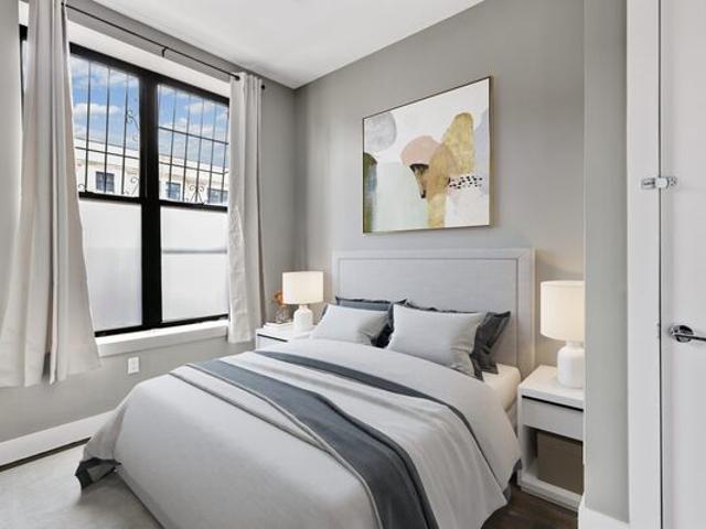 Full bedroom in 4 bed/2 bath home in Crown Heights #836 A