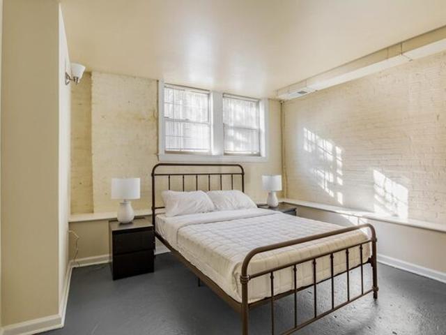 Full bedroom in 4 bed/2 bath home in Dupont Circle #1559 C