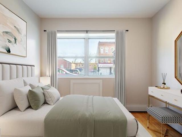 Full bedroom in 4 bed/2 bath home in Flatbush #1646 B