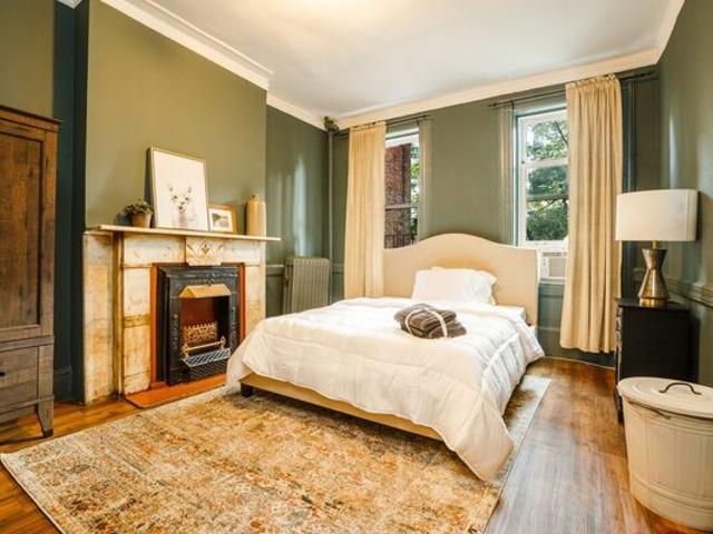 Full bedroom in 5 bed/1 bath home in Hell's Kitchen #138 3D