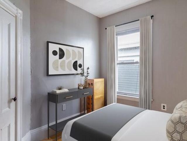 Full bedroom in 5 bed/1 bath home in Somerville #1703 D
