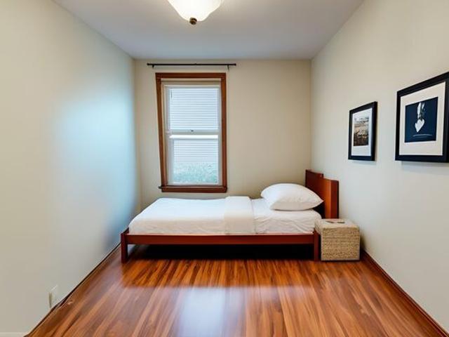Full bedroom in 5 bed/1 bath home in Somerville #1343 B