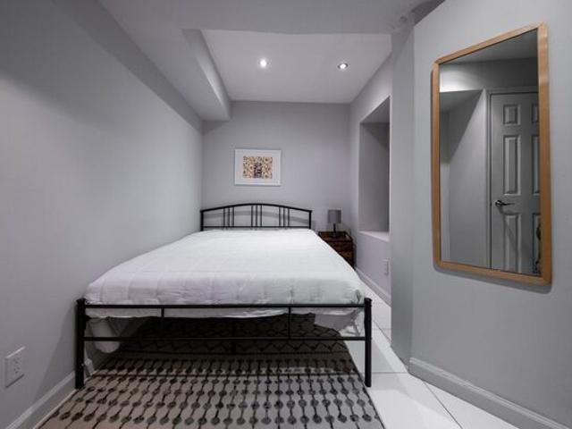 Full bedroom in 5 bed/2 bath home in Upper West Side #1805 C