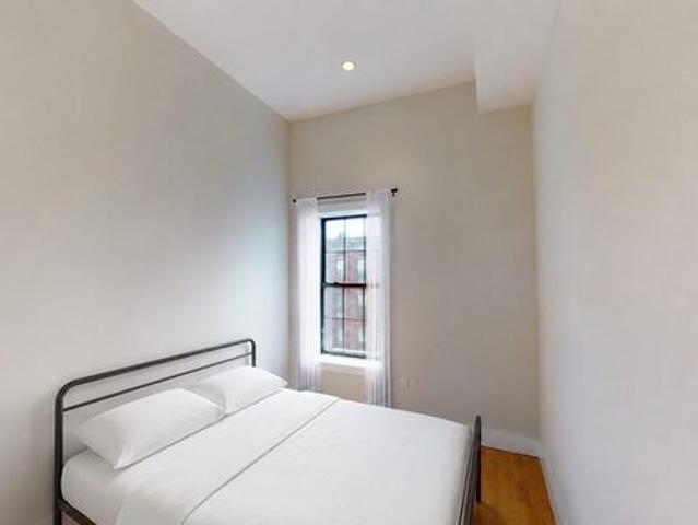 Full bedroom in 5 bed/2 bath home in Bedford Stuyvesant #1290 D