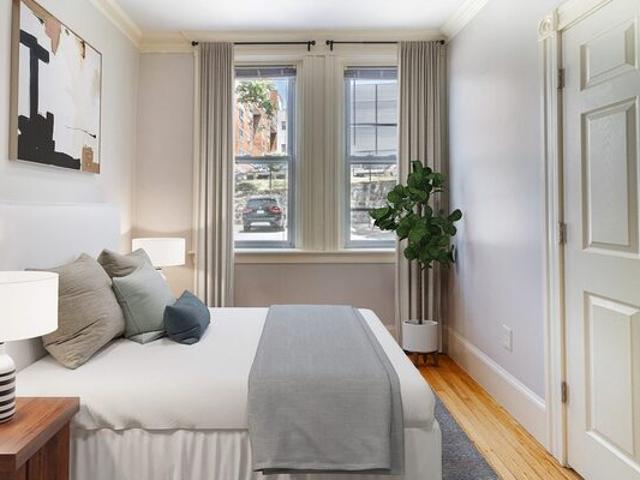 Full bedroom in 5 bed/2 bath home in Brighton #1303 E