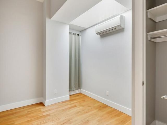 Full bedroom in 5 bed/2.5 bath home in Bedford Stuyvesant #438 B