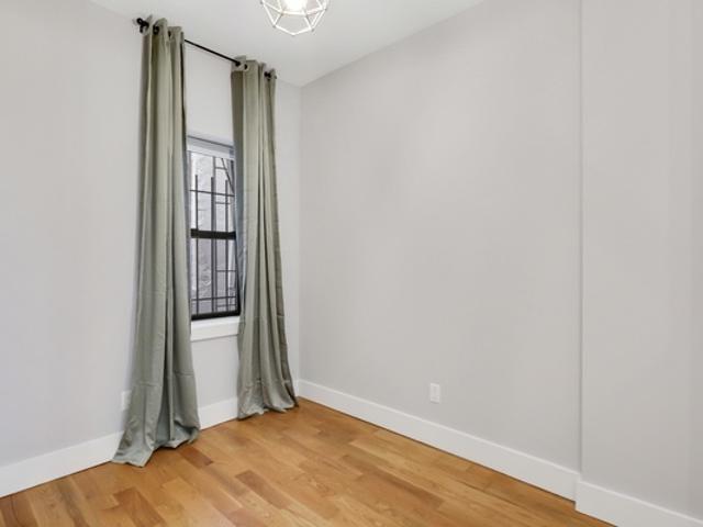 Full bedroom in 5 bed/2.5 bath home in Bedford Stuyvesant #438 E