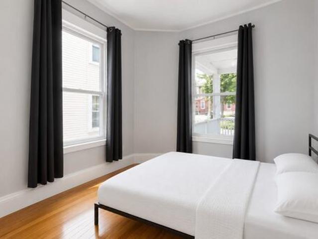 Full bedroom in 6 bed/1.5 bath home in Brighton #587 F