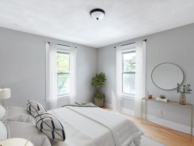 Full bedroom in 6 bed/1.5 bath home in Somerville #1578 A