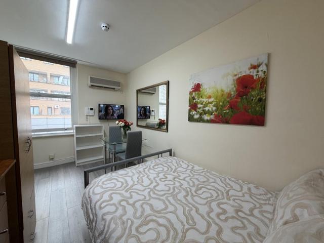 Full Kitchen Double Studio & Lift Long/Short Let