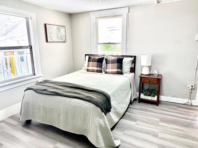 Full Studio Apartment to Yourself – Modern Upgrades & Prime Location
